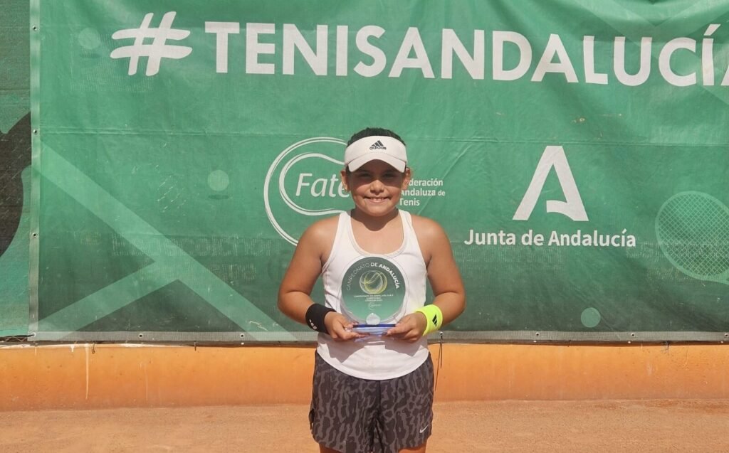 La onubense Laura Macías se proclama campeona de Andalucía de tenis Sub ...
